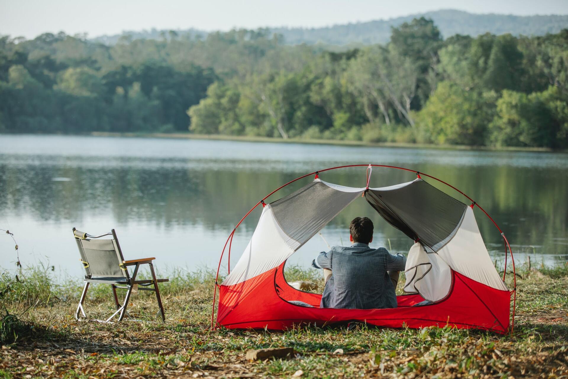 How to Pitch a Tent - Trailer Parks Canada