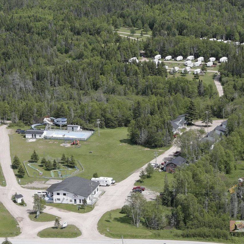 Funland Resort Trailer Park - Trailer Parks Canada